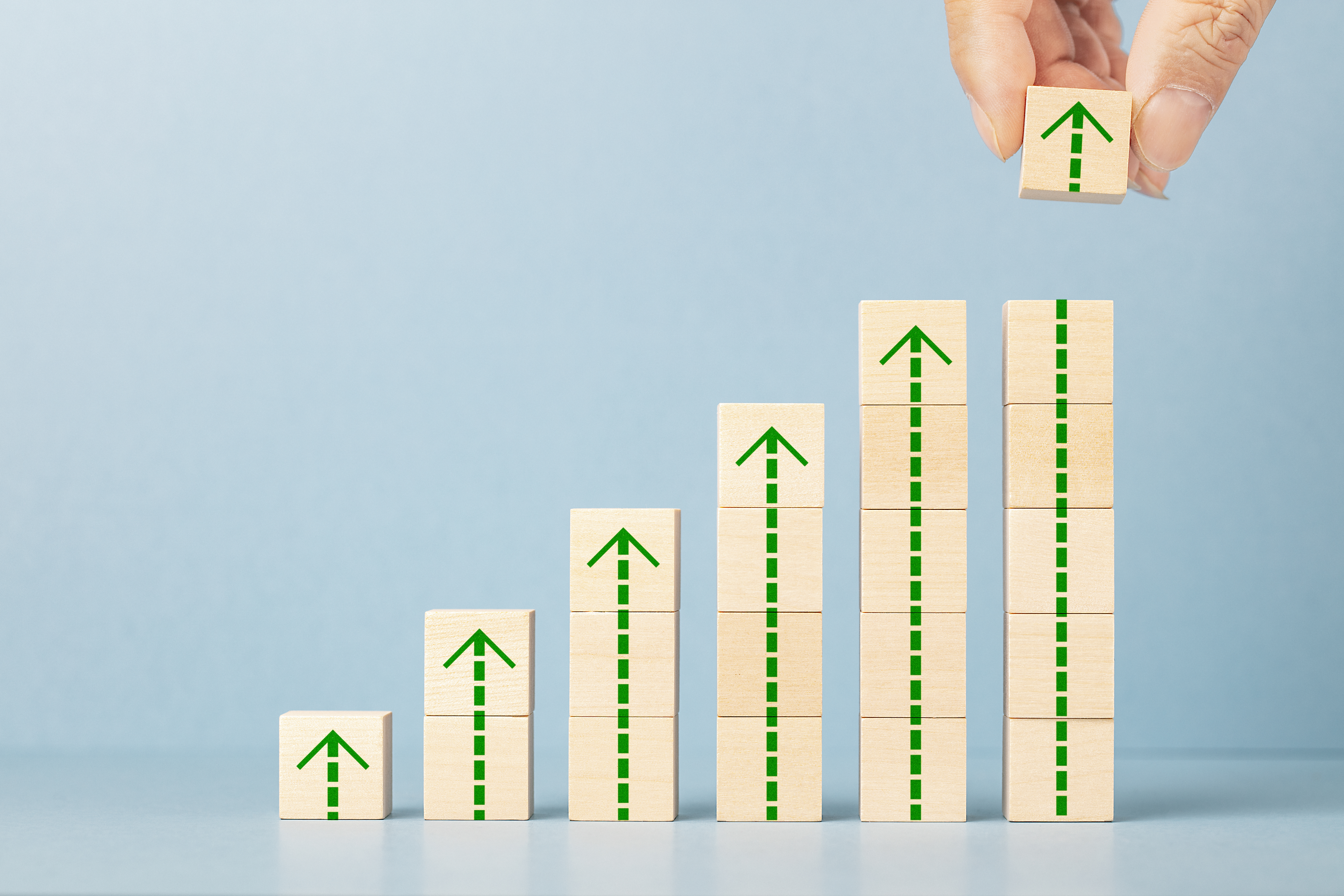 New Home Sales Rise as Affordability Challenges Continue | LBM Journal